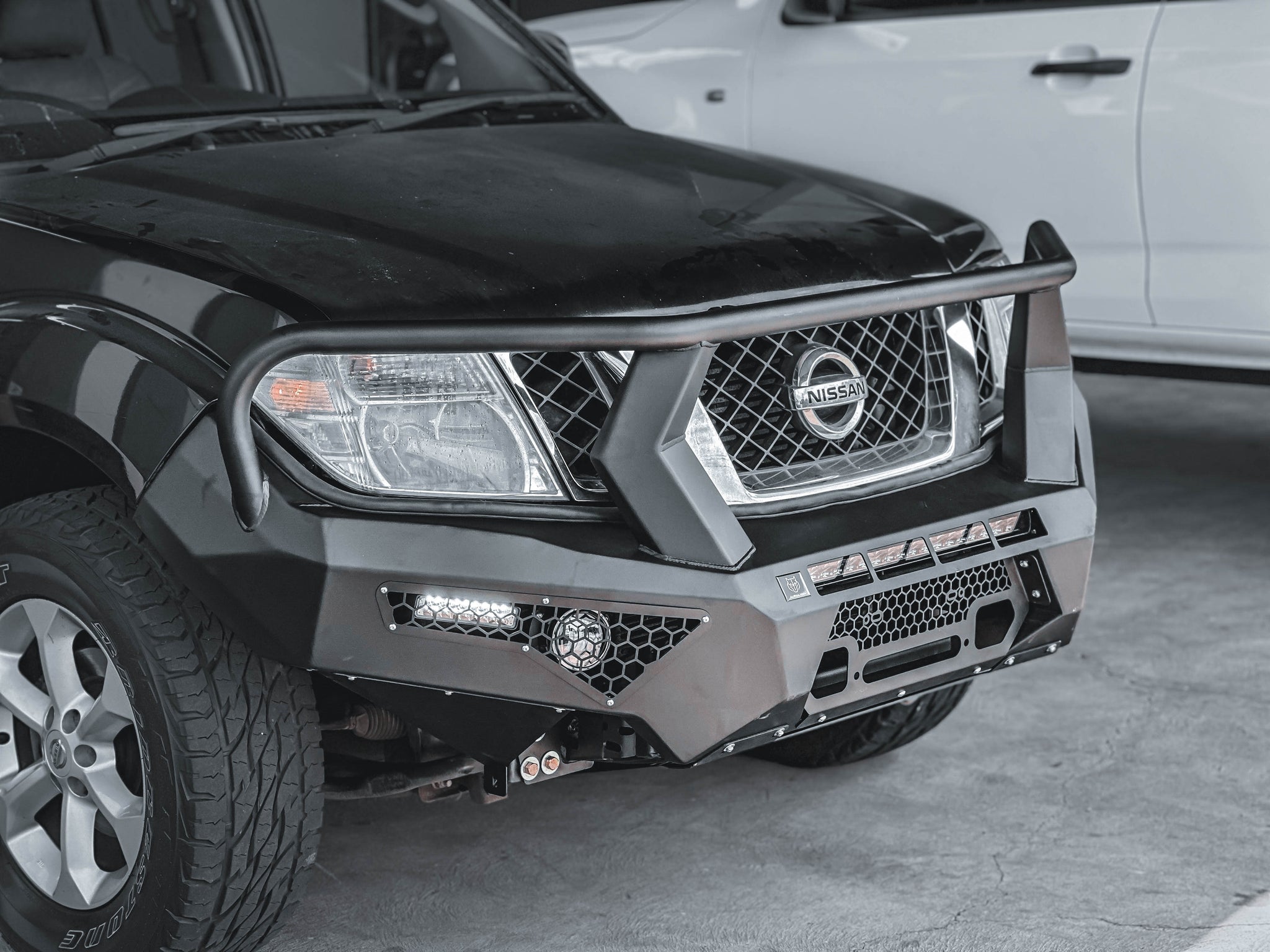 Alpha 4WD Steel Pack Bull Bar for Nissan Navara D40 Spanish 2010 - 201 ...