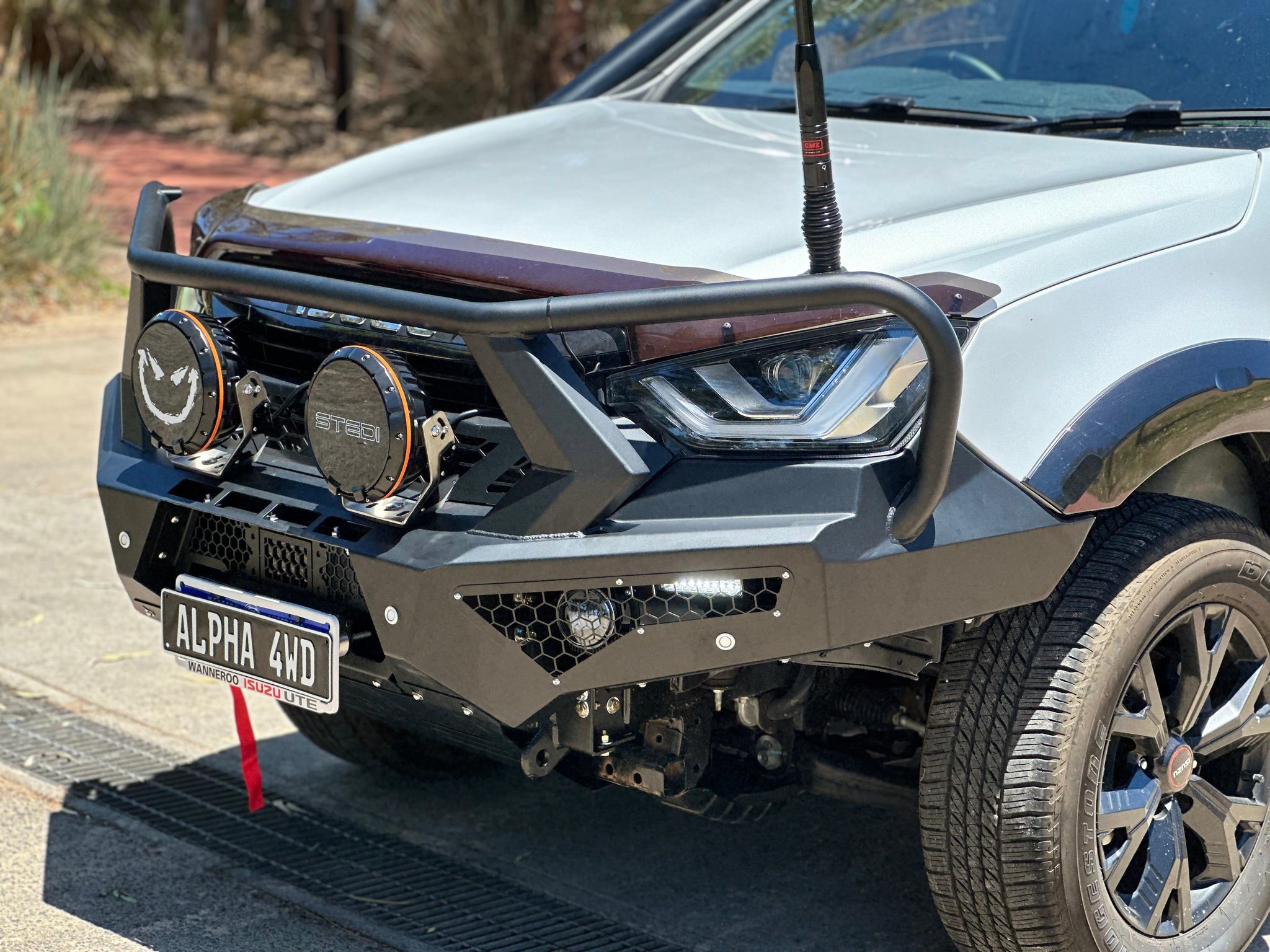 Alpha 4WD Steel Pack Winch Bull Bar for Isuzu D-max Dmax 2019 2020 2021 ...